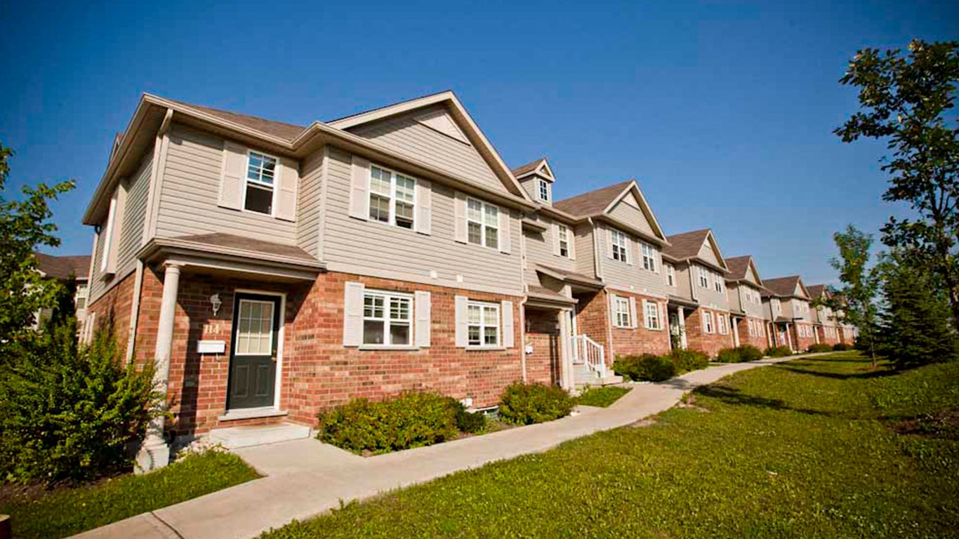 Columbia Lake Village - North | Campus Housing