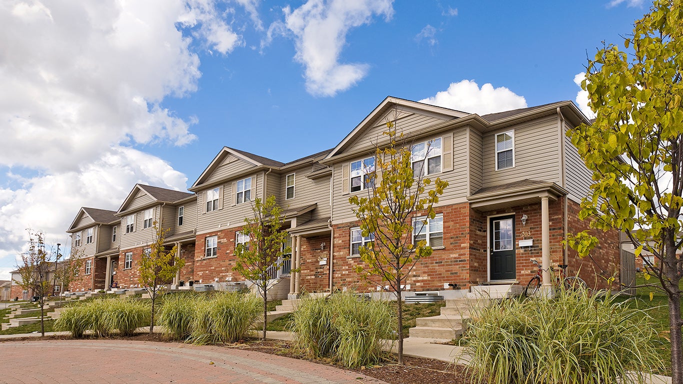 Columbia Lake Village - North | Campus Housing