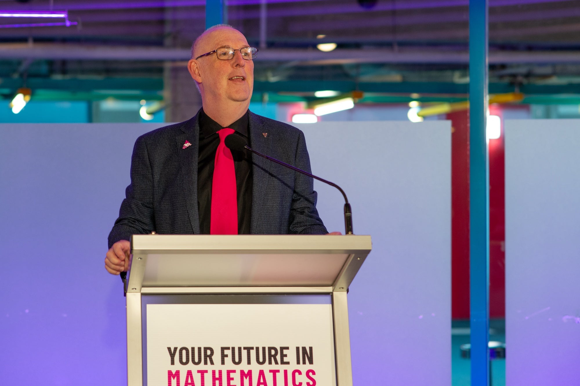 Dean's Letter | Math e-Ties | University of Waterloo